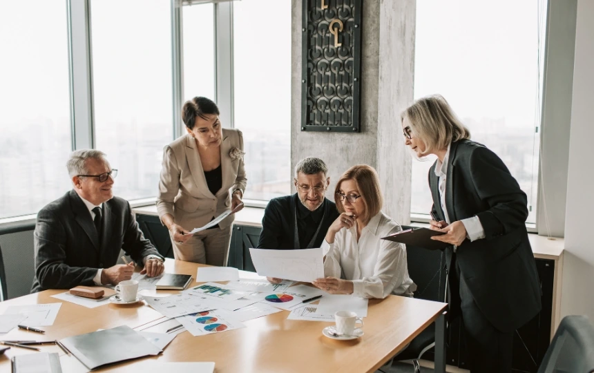 Waterfall model: phases, advantages, and disadvantages at a glance